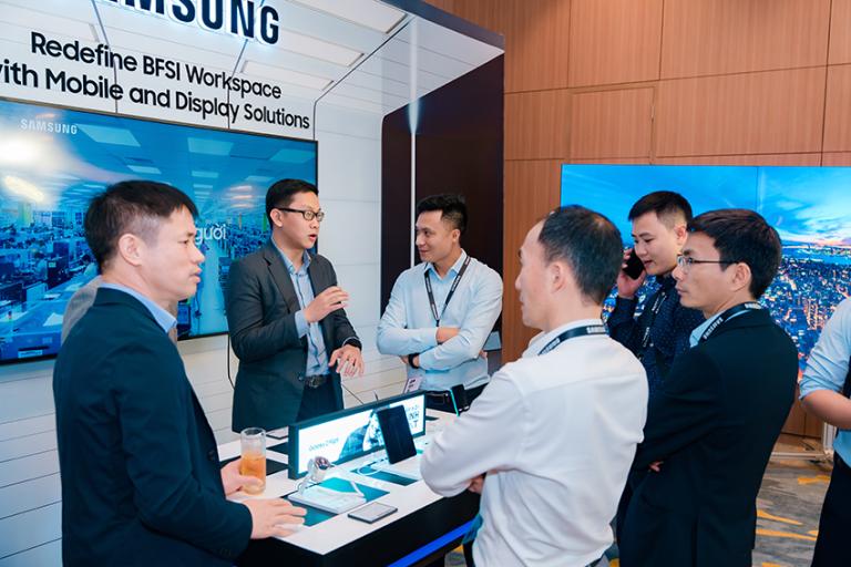 Samsung & Hyperlogy kết hợp tổ chức hội thảo cho BFSI - Smart Workflow ...